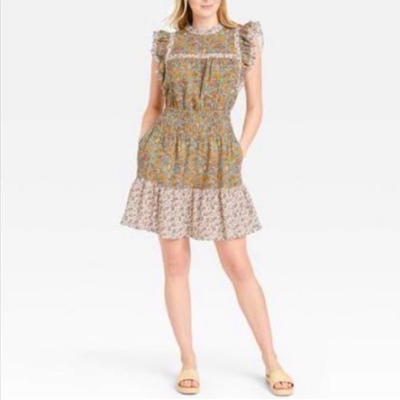 Universal Thread Goods Co. | Dresses | Universal Thread Goods Co Floral ...